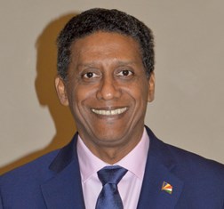 Island Nations - The Business Year